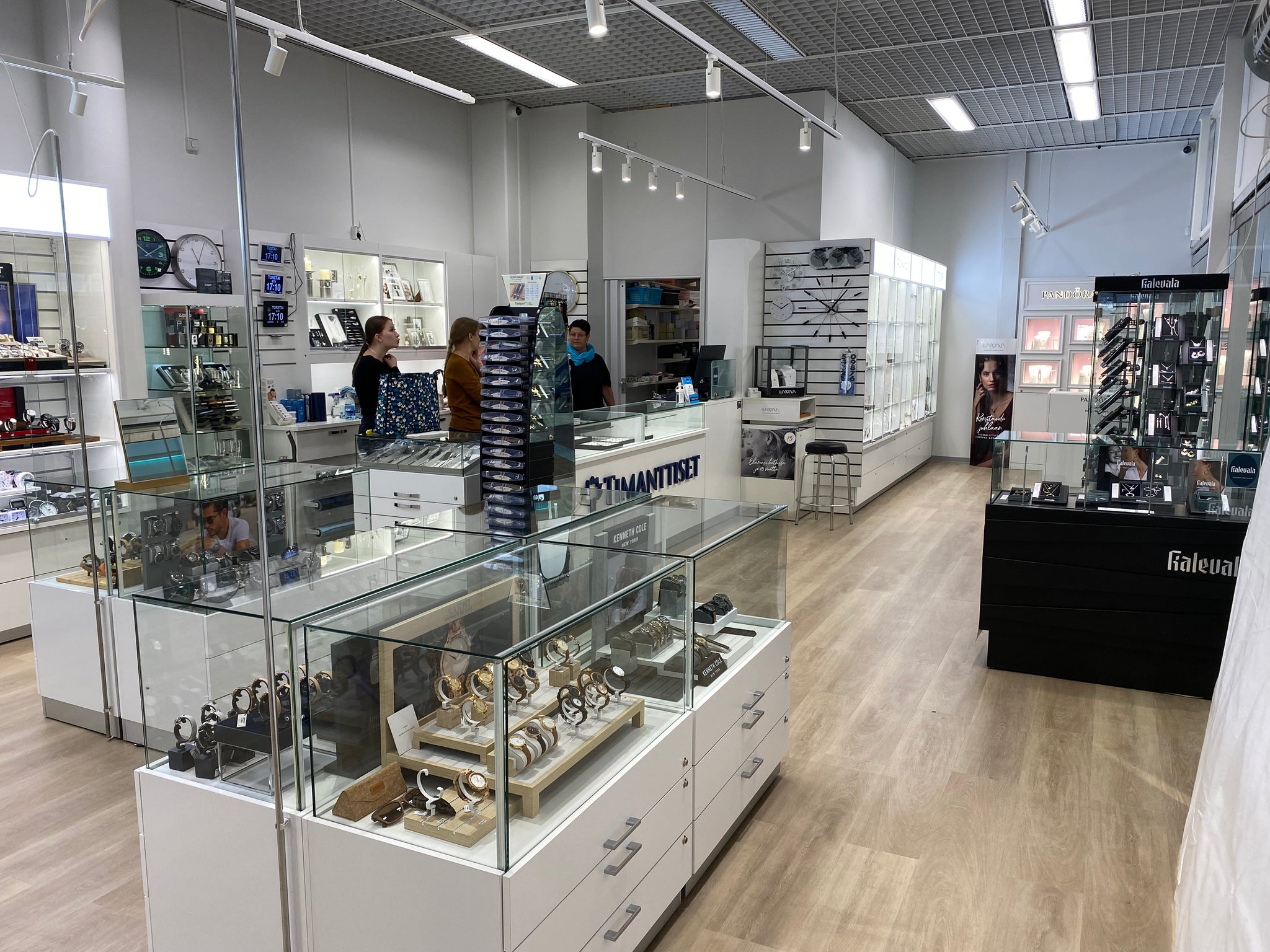 Kaikki tuotteet – Translation missing: fi.general.meta.page – Kello ja ...